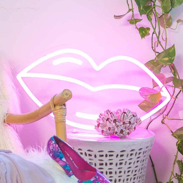 Momo x Electric Confetti Lips - Neon Lighting - Greenhouse Interiors